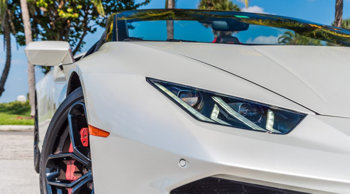 Lamborghini Huracan Spyder Rental Miami | Centurion Lifestyle